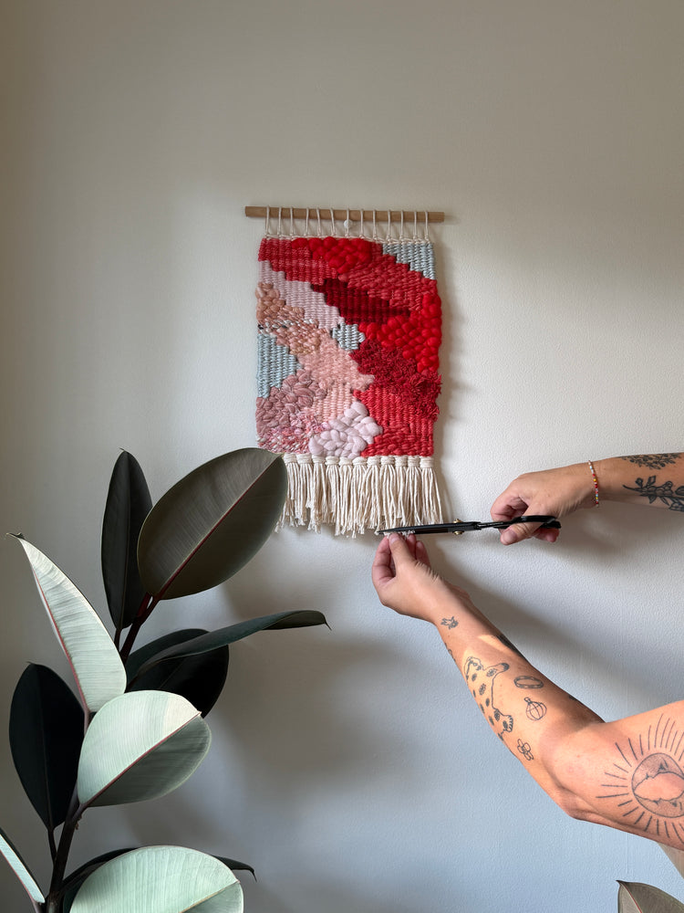 Roving Textiles Weaving Looms – rovingtextiles